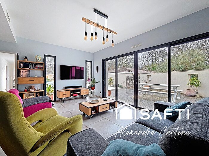 Maison à vendre - Camblanes-et-Meynac - 7 pièces - 5 chambres