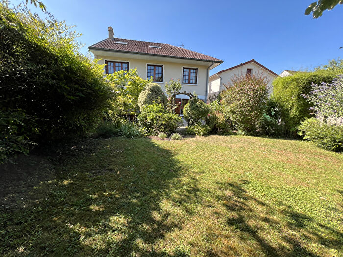 Maison à vendre - Viry-Châtillon, Port, Aviation - 6 pièces - 5 chambres