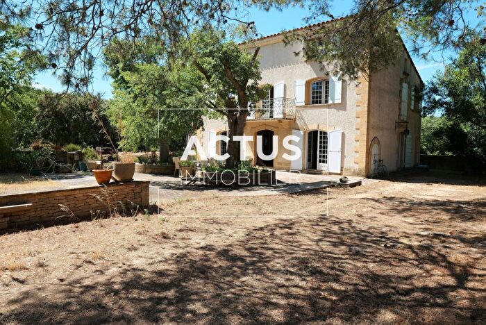 Maison à vendre - Grans - 8 pièces - 6 chambres