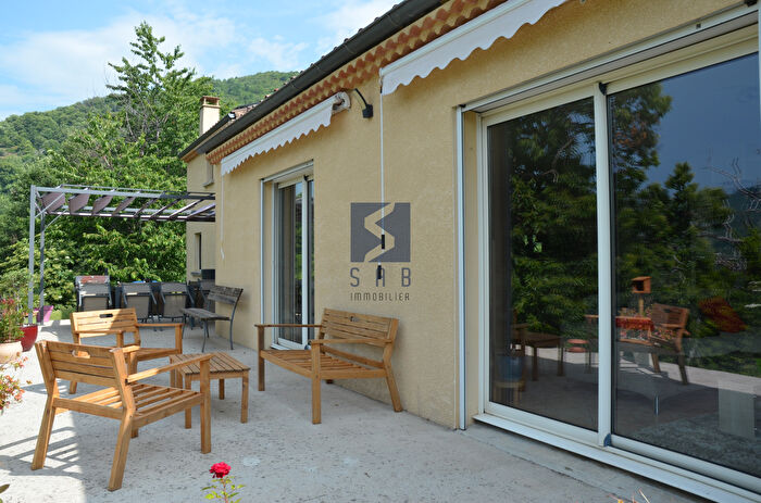 Maison à vendre - Issamoulenc - 6 pièces - 4 chambres