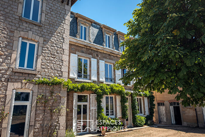 Maison à vendre - Vinzieux - 11 pièces - 10 chambres