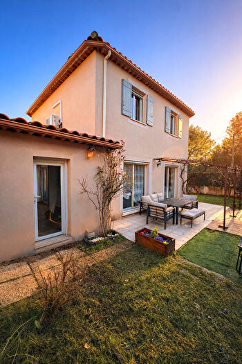 Maison à vendre - Cabriès - 5 pièces - 4 chambres