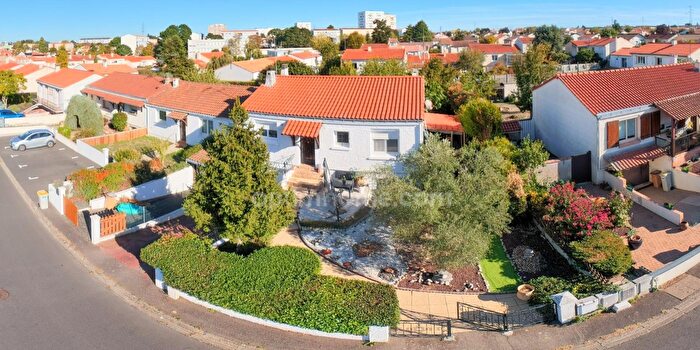 Maison 6 pièces à Cholet, Choletière, à vendre