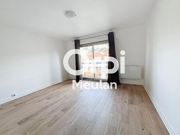 Meulan-en-Yvelines : Appartement 1 pièce à louer