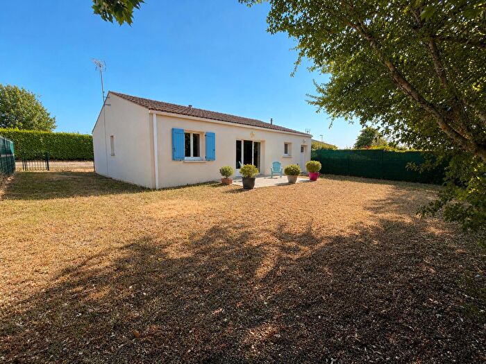 Sainte-Soulle : Maison 4 pièces à vendre