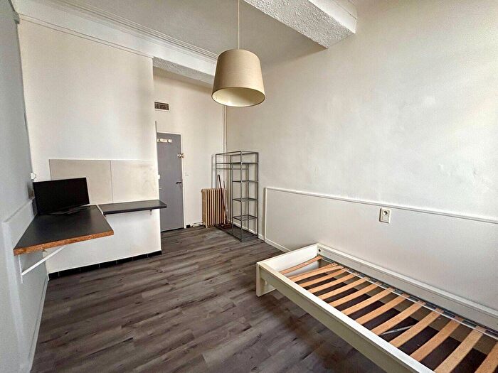 Arènes, Nîmes - Appartement 1 pièce à louer