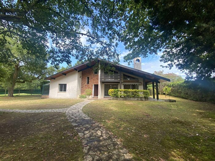 Maison à louer - Herm - 5 pièces - 4 chambres