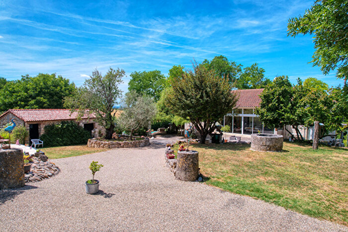Maison 5 pièces à vendre à Saint-Pierre-de-Clairac