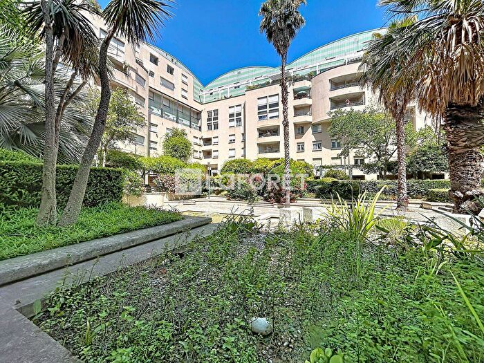 Lodi, Marseille 6ème arrondissement : Appartement 1 pièce à louer
