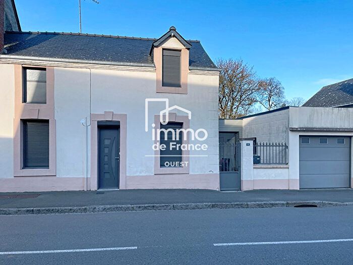 Maison à vendre - Évron - 4 pièces - 2 chambres