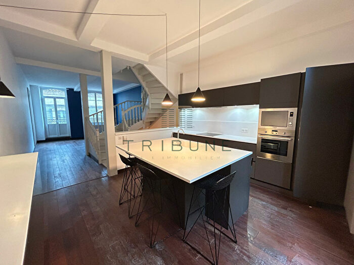 Maison à louer - Agen, Carnot - 6 pièces - 3 chambres