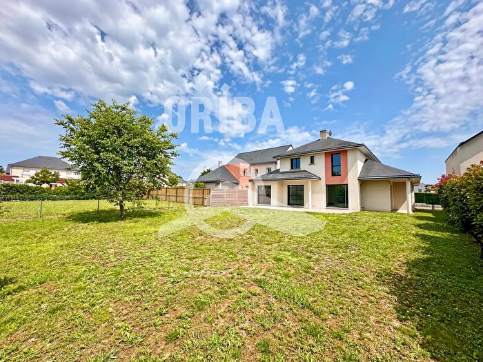 Maison à louer - Sautron - 7 pièces - 5 chambres