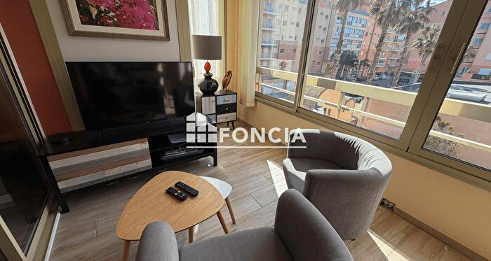 Appartement à vendre - Hyères, Port - 2 pièces - 1 chambre