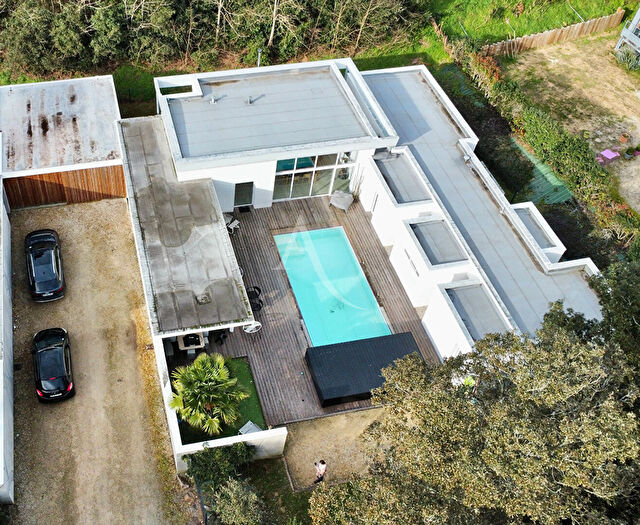 Maison à vendre - Longeville-sur-Mer - 6 pièces - 5 chambres