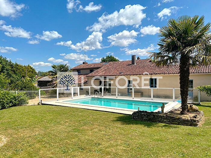 Maison à vendre - Cersay - 11 pièces - 5 chambres