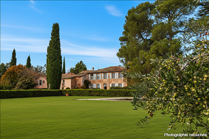 Maison à vendre - Aix-en-Provence, Saint-Donat, Les Platanes - 10 pièces - 7 chambres
