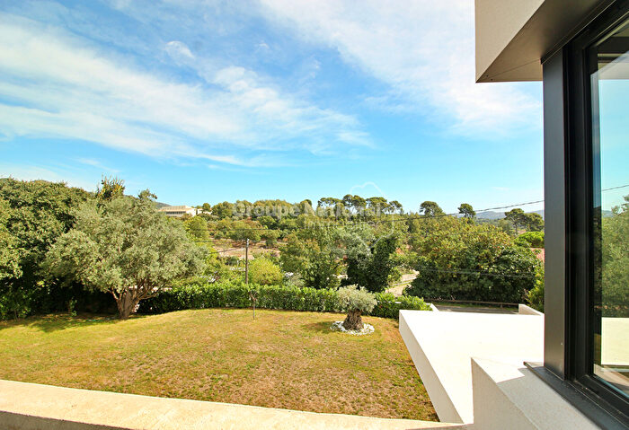 Maison à vendre - Marseille e , La Croix Rouge - 5 pièces - 4 chambres