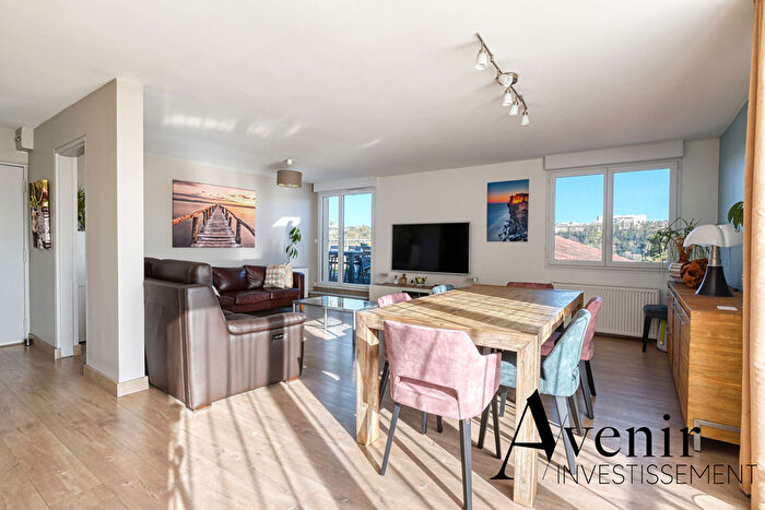 Appartement à vendre - Lyon e , Saint-Rambert - 5 pièces - 4 chambres