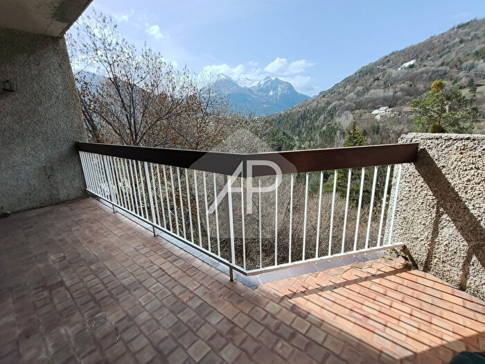 Briançon, Chabas, Pramorel, Forville, Mas de Blais : Appartement 5 pièces à vendre