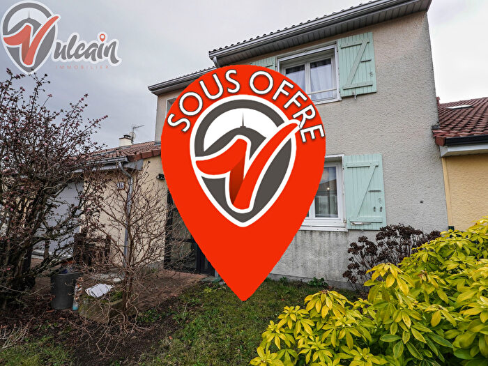 Maison à vendre - Pont-du-Château - 5 pièces - 3 chambres