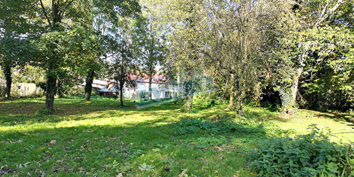 Maison à vendre - Avesnes-le-Comte - 10 pièces - 7 chambres