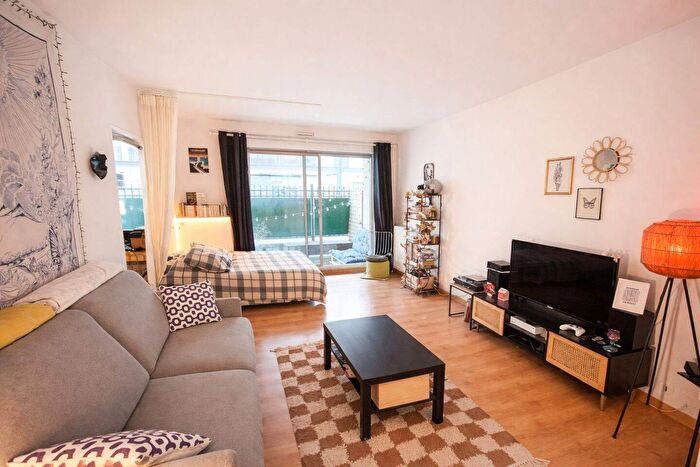 Appartement à louer - Saint Michel, Saint-Mandé - 1 pièce