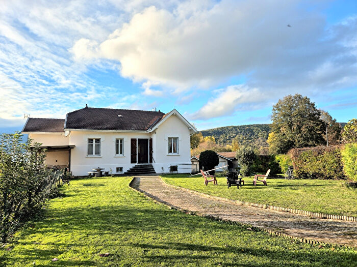 Maison à vendre - Jarrie - 7 pièces - 6 chambres