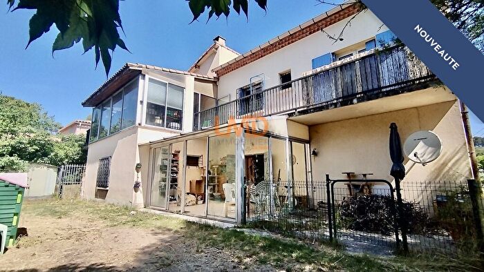 Nîmes : Maison 10 pièces à vendre
