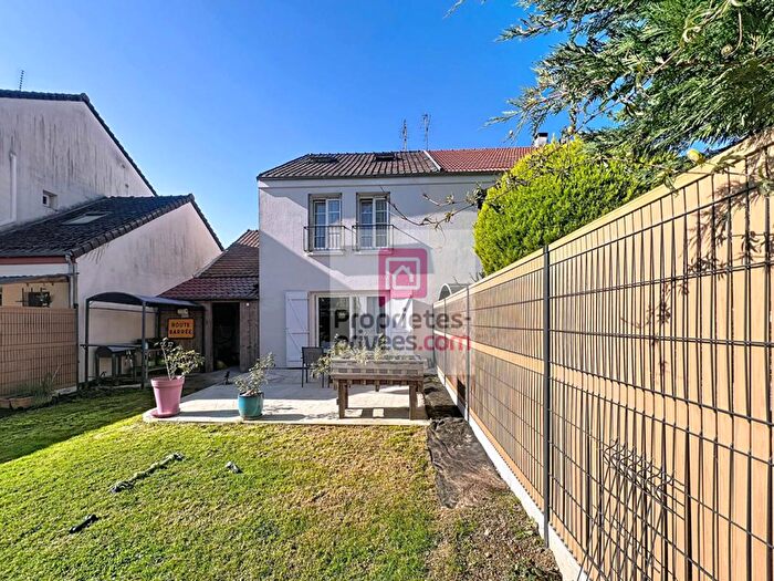 Maison à vendre - Rambouillet, Villeneuve, Hippodrome - 6 pièces - 5 chambres