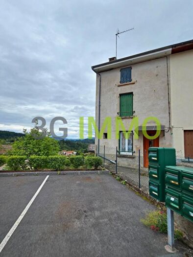 Maison à vendre - Saint-Rémy-sur-Durolle - 6 pièces - 4 chambres