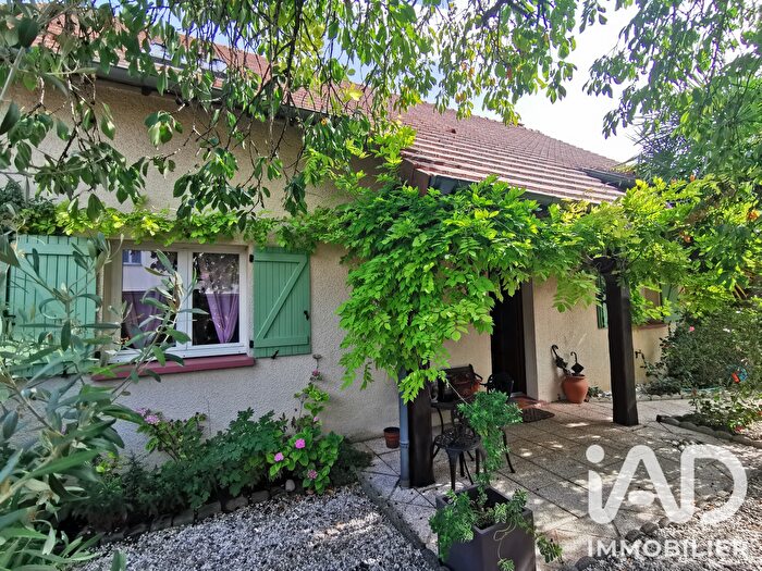 Maison 6 pièces à Nézel, à vendre