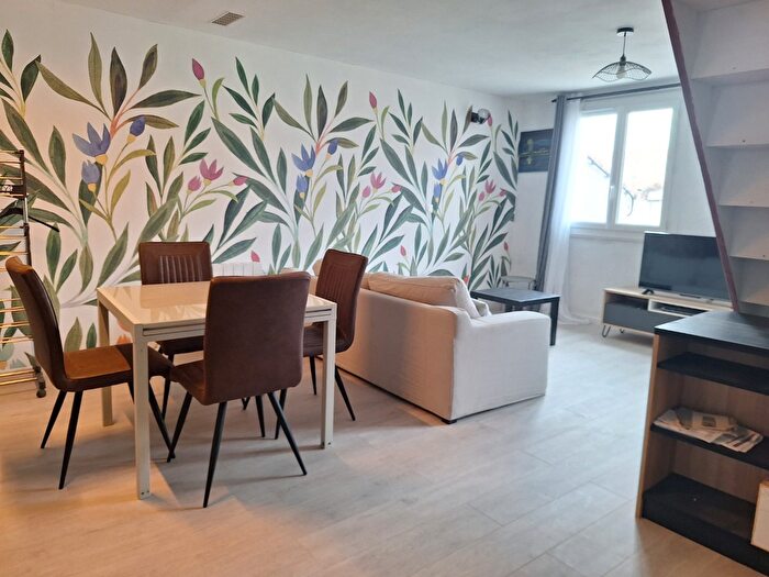 Appartement à louer - Balaruc-les-Bains - 2 pièces - 1 chambre