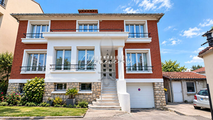 Maison 6 pièces à vendre - Nanterre, Plateau