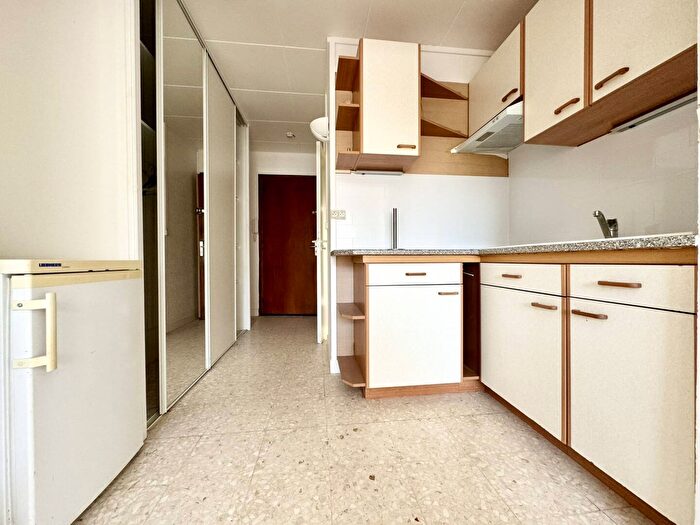 Nîmes : Appartement 1 pièce à louer