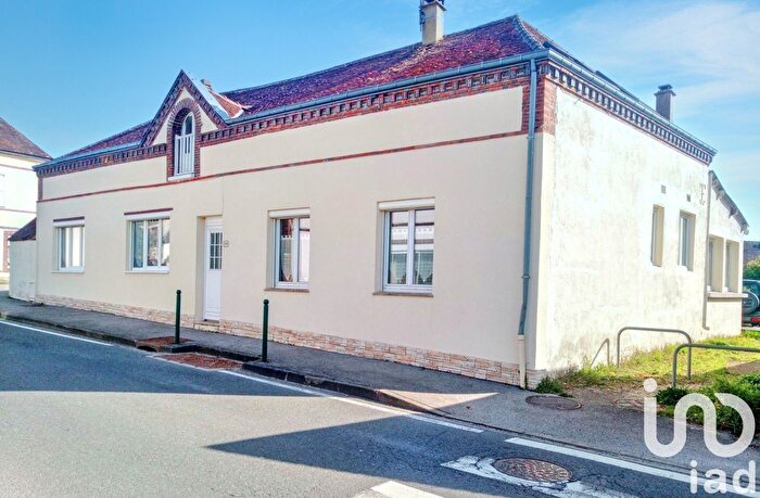 Maison à vendre - Belhomert-Guéhouville - 8 pièces - 5 chambres