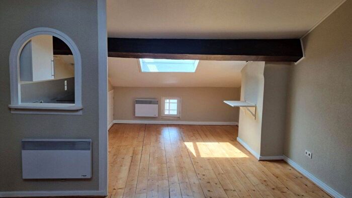 Appartement à louer - Ainay, Lyon ème arrondissement - 3 pièces - 2 chambres