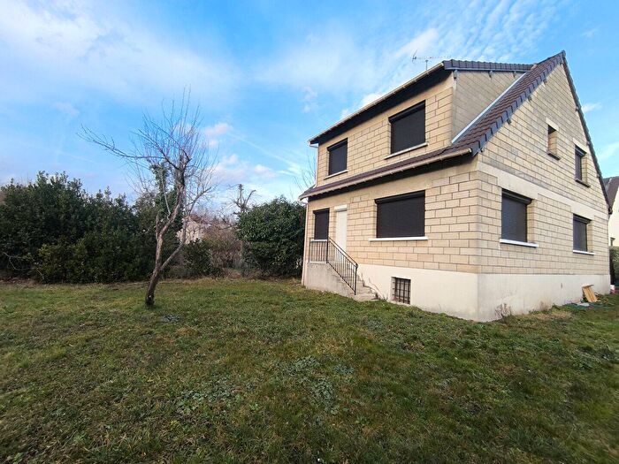 Maison à louer - Tête de Girafe, Chatou - 6 pièces - 5 chambres