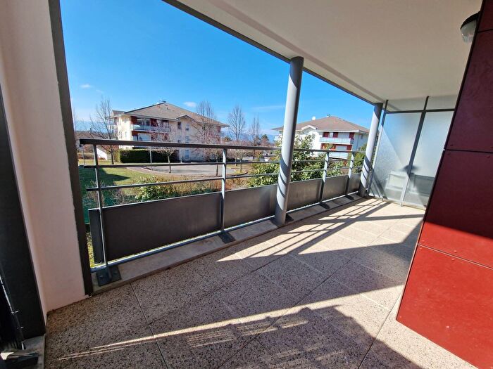 Appartement à louer - Cranves-Sales - 3 pièces - 2 chambres