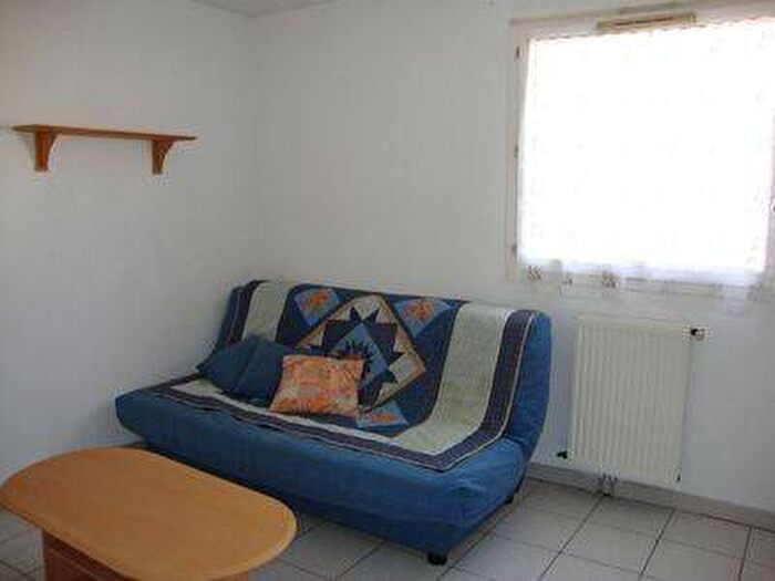Esplanade, Nîmes : Appartement 1 pièce à louer