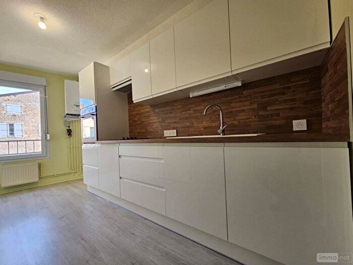 Appartement à louer - Saint-Laurent-sur-Saône - 3 pièces - 2 chambres