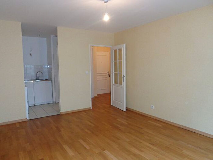 Appartement 2 pièces à Reims, Centre-ville, à louer