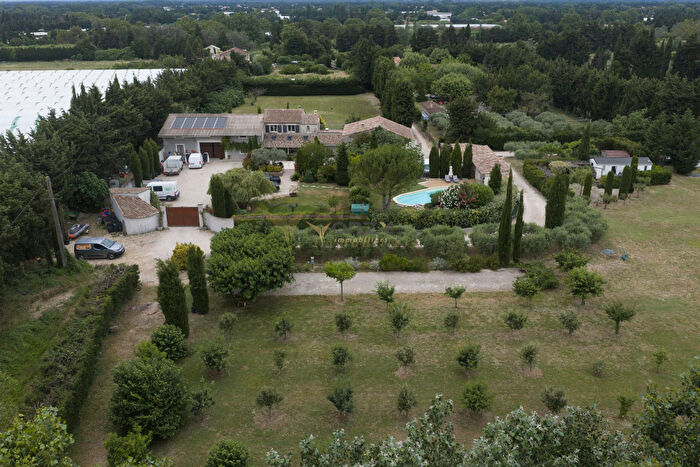 Eyragues : Maison 10 pièces à vendre