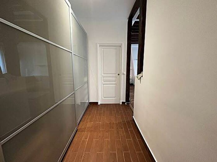 Appartement à louer - Montorgueil-Saint Denis, Paris ème arrondissement - 3 pièces - 1 chambre