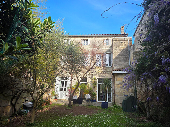 Maison à vendre - Libourne, Centre-ville, Bastide, Gare - 9 pièces - 5 chambres