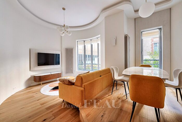 Appartement à vendre - Paris e , Enfants Rouges, Bretagne - 2 pièces - 1 chambre