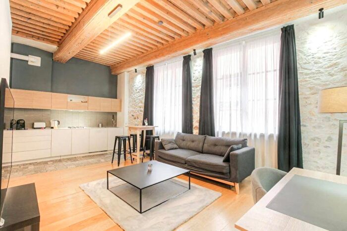 Vieux Lyon, Lyon 5ème arrondissement : Appartement 3 pièces à louer