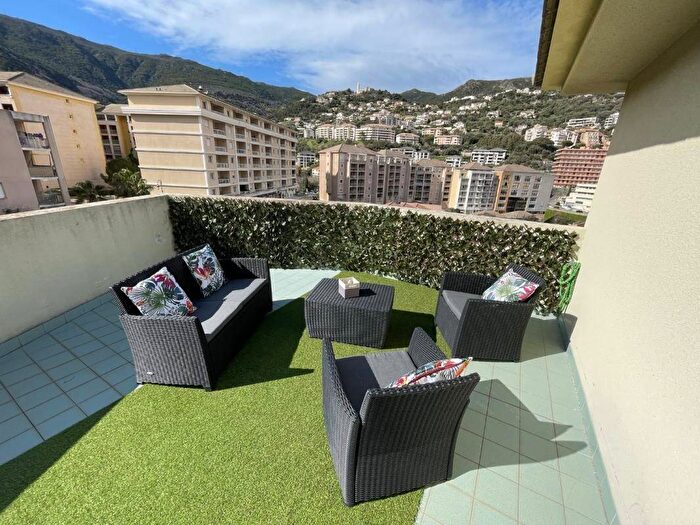 Appartement à louer - Nord-Fango, Bastia - 2 pièces - 1 chambre