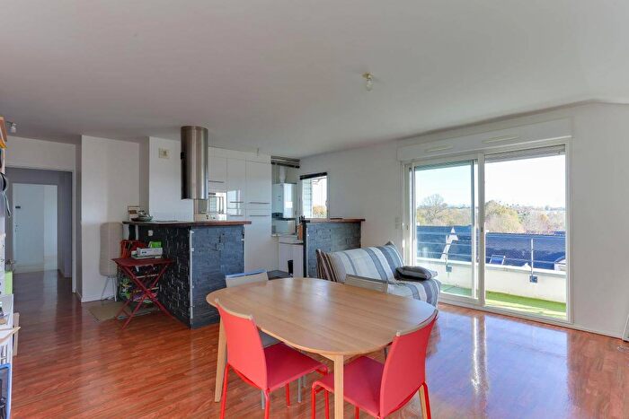 Appartement à louer - Est, Acigné - 4 pièces - 3 chambres