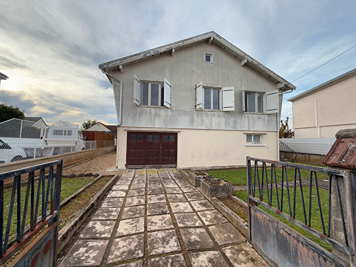 Maison 4 pièces à vendre à La Chapelle-Saint-Ursin