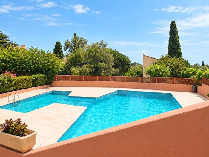 Appartement 1 pièce à vendre - Le Lavandou, Centre-ville, Plage du Lavandou, Pointe Pilon